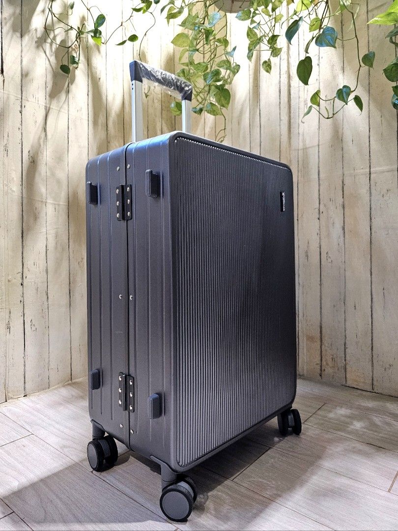 Voyager X medium hard case zipperless luggage, Hobbies & Toys, Travel ...