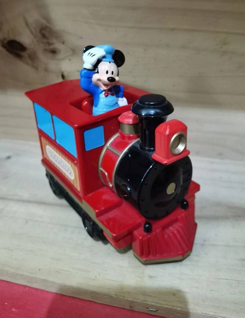 Disney Resort Mickey Mouse Colorado Locomotive Train Play set, Hobbies ...