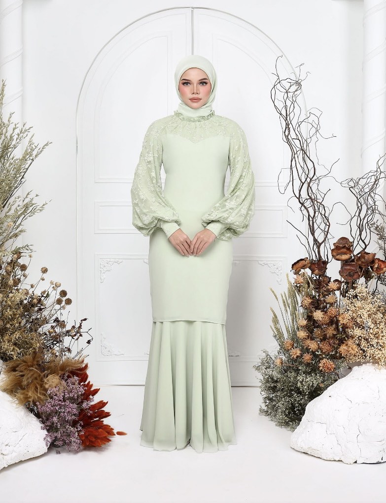 HijabistaHub kurung zafira, Women's Fashion, Muslimah Fashion, Baju ...