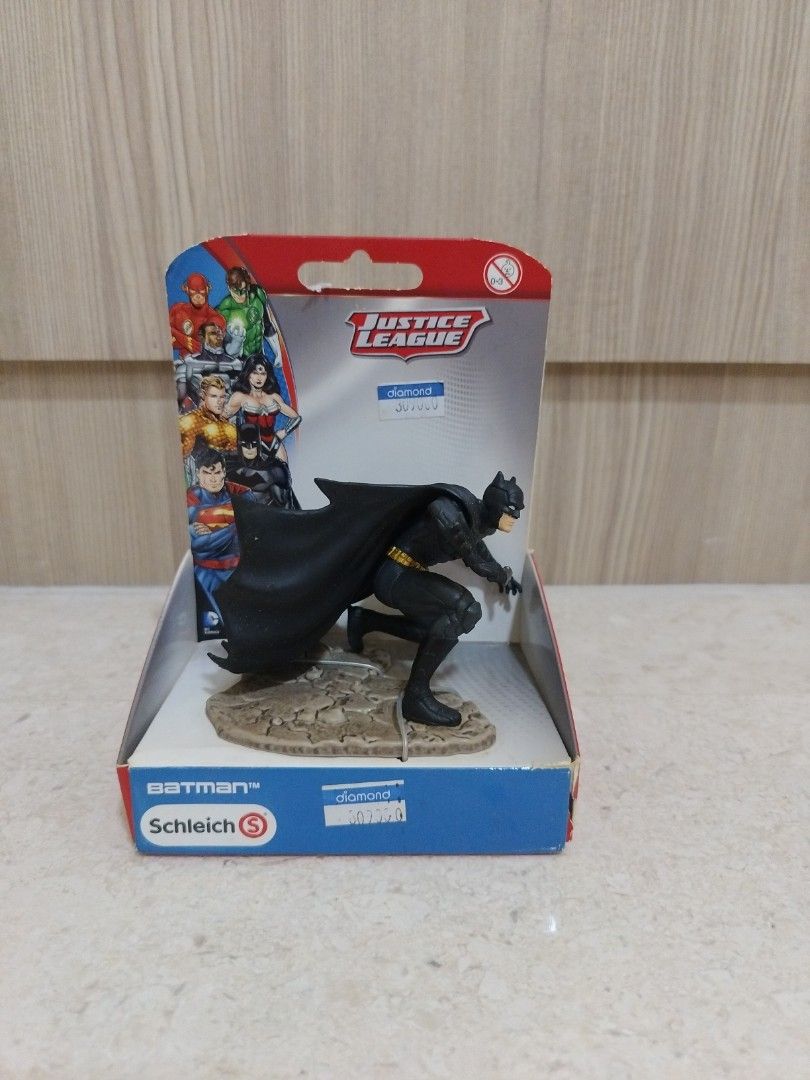 Justice League Batman Display Figure, Hobbies & Toys, Toys & Games on ...
