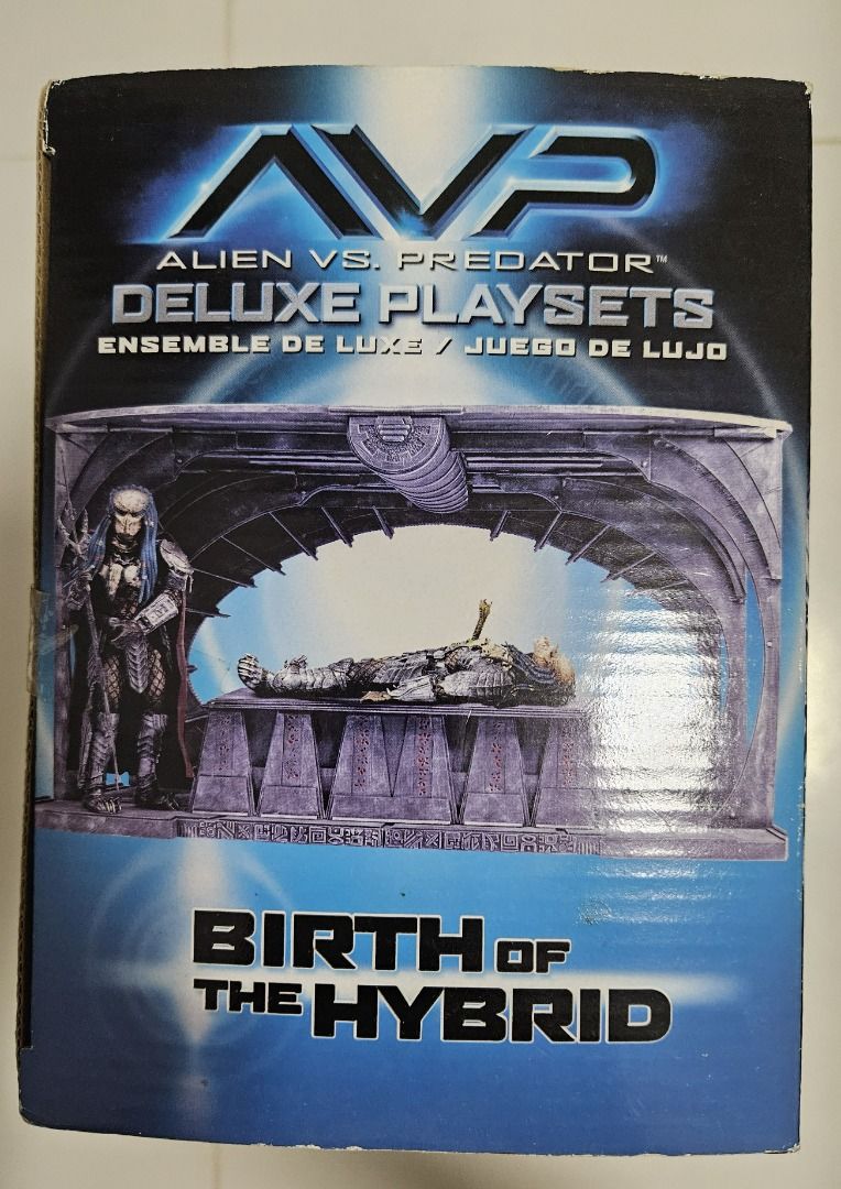 McFarlane Toys Alien vs Predator Birth Of The Hybrid Deluxe Boxed Set ...