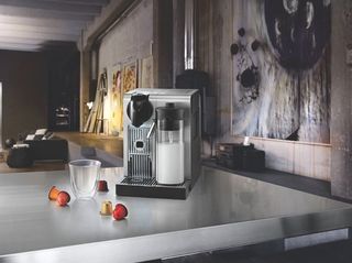 Nespresso Lattissima One, TV & Home Appliances, Kitchen Appliances ...