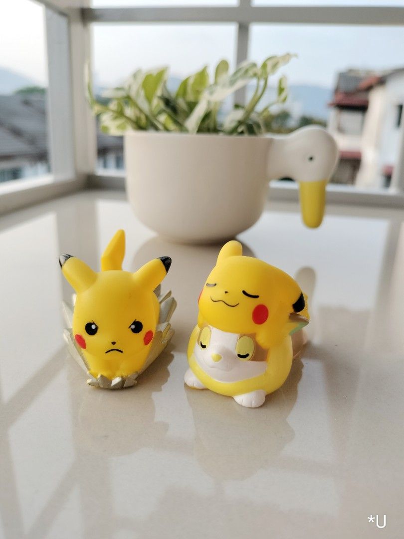 Pokemon finger puppet Pikachu xYamper_finger puppet Pikachu Electricity ...