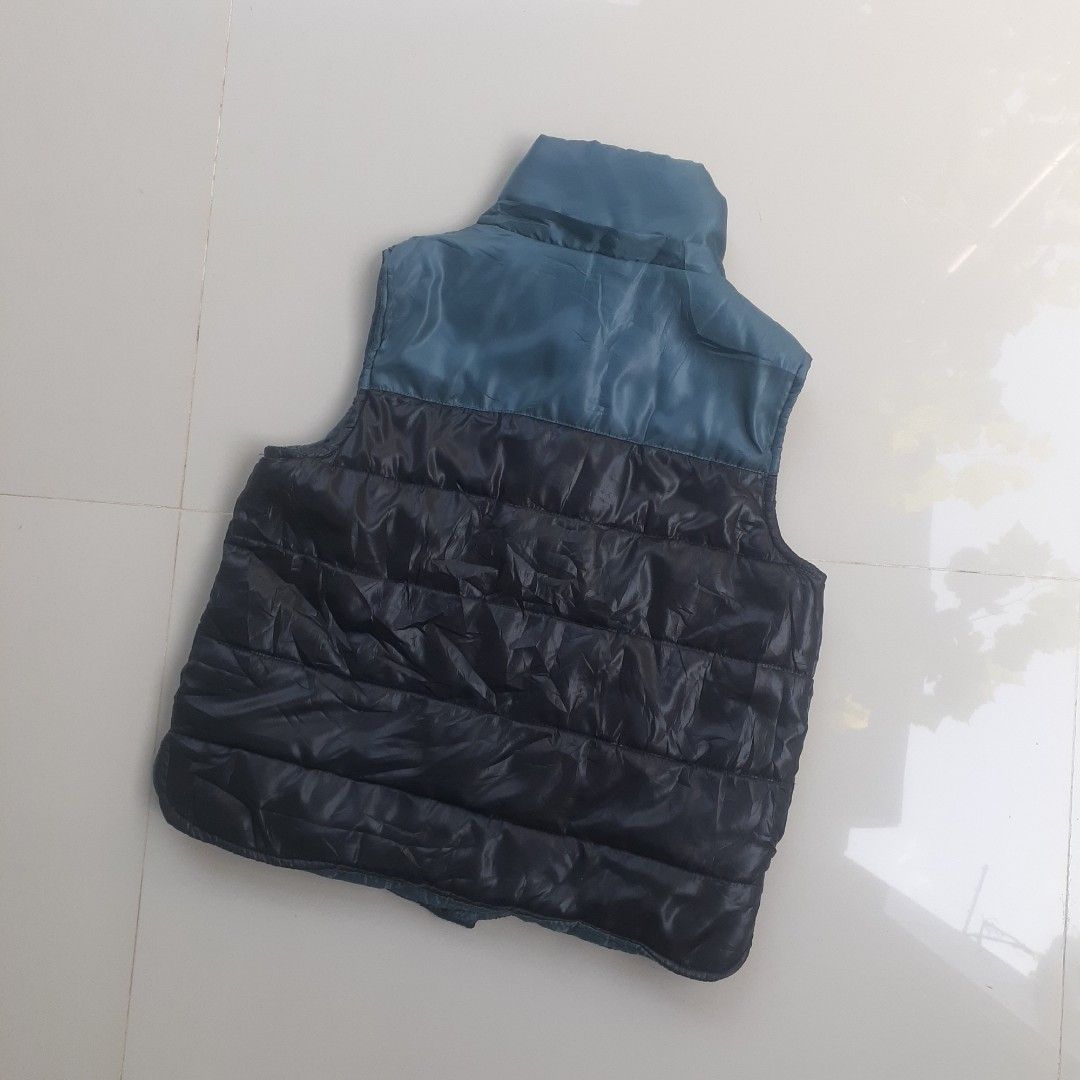 Rompi anak usia 4-5 tahun v street, Bayi & Anak, Baju Anak Laki-laki, 4 ...