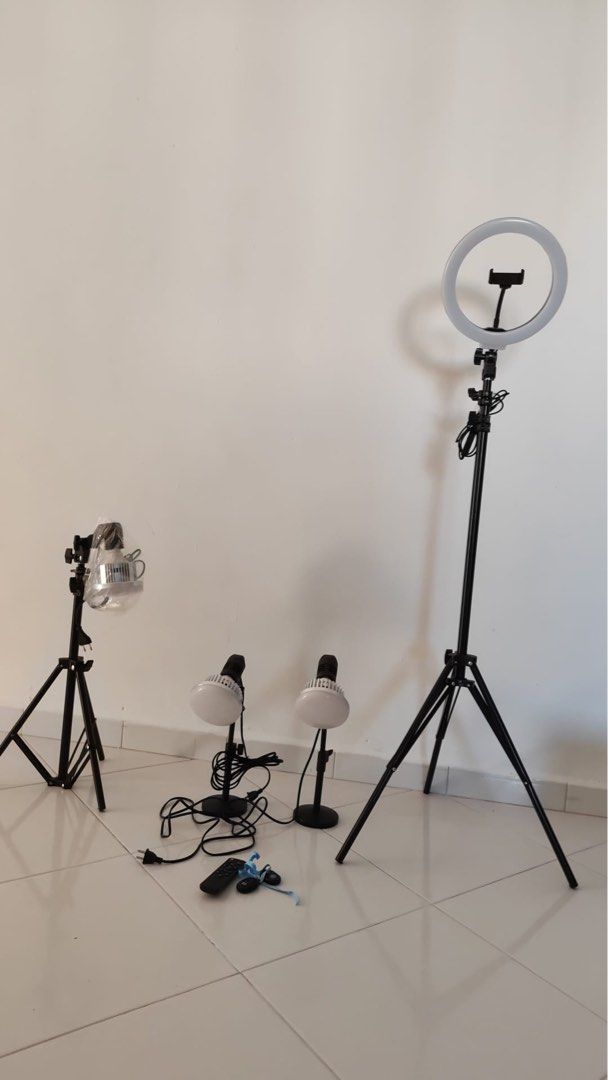 Selfie stand and lightings, Photography, Photography Accessories ...