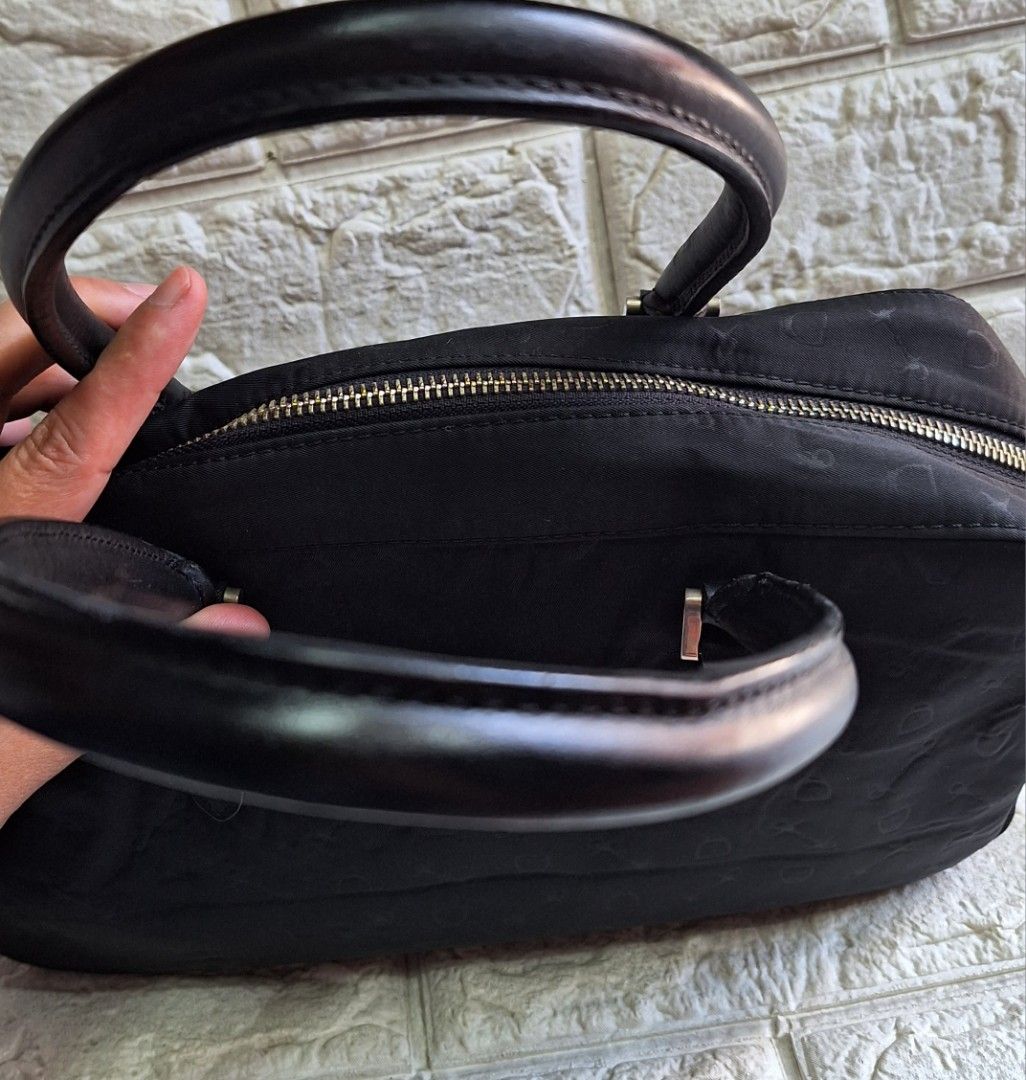Why, Women's Fashion, Bags & Wallets, Shoulder Bags on Carousell