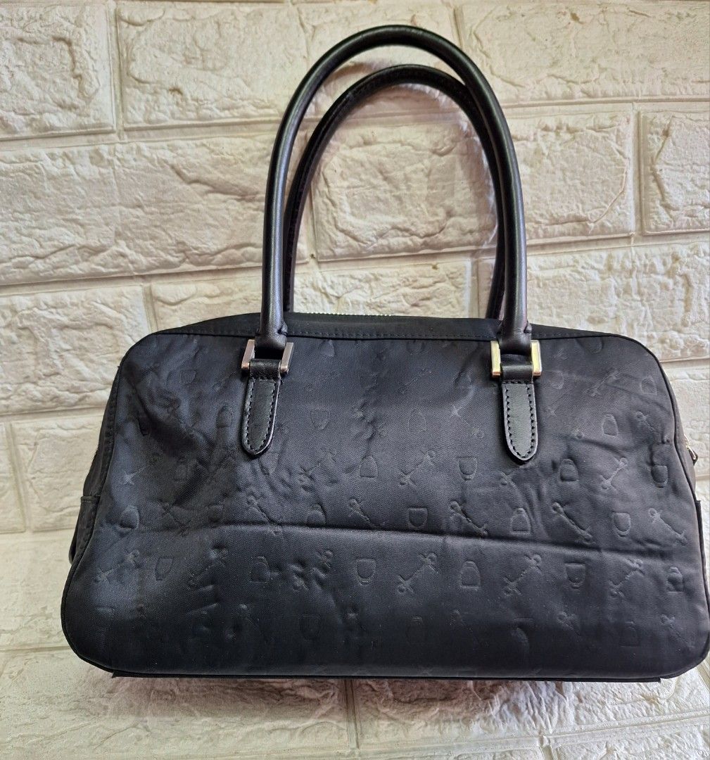 Why, Women's Fashion, Bags & Wallets, Shoulder Bags on Carousell