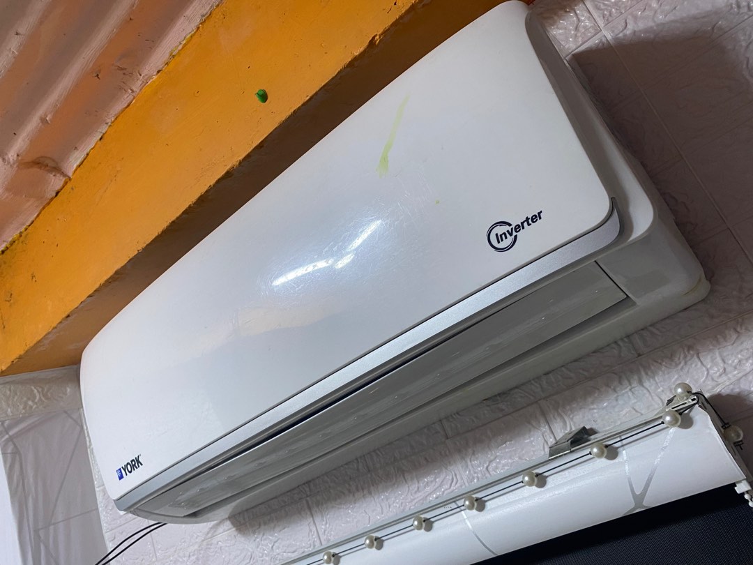 YORK Split Type AC (1hp), TV & Home Appliances, Air Conditioning and ...