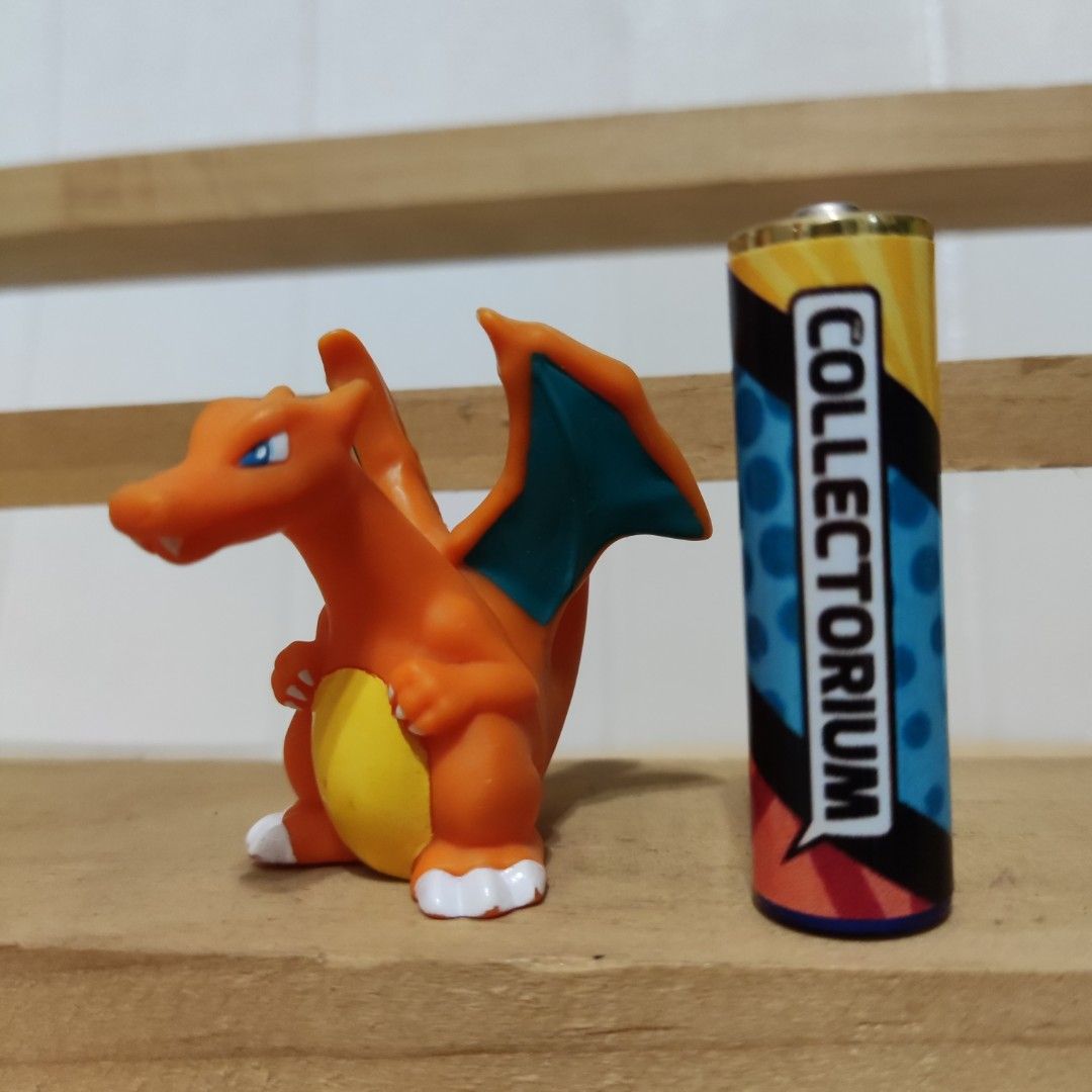 Bandai Pokemon Charizard Finger Puppet, Hobbies & Toys, Toys & Games on ...