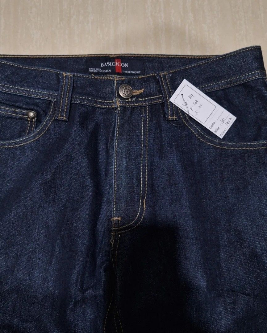 basic icon jeans