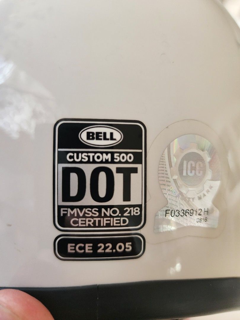 Bell Custom 500 White size XL, Motorbikes, Motorbike Parts ...