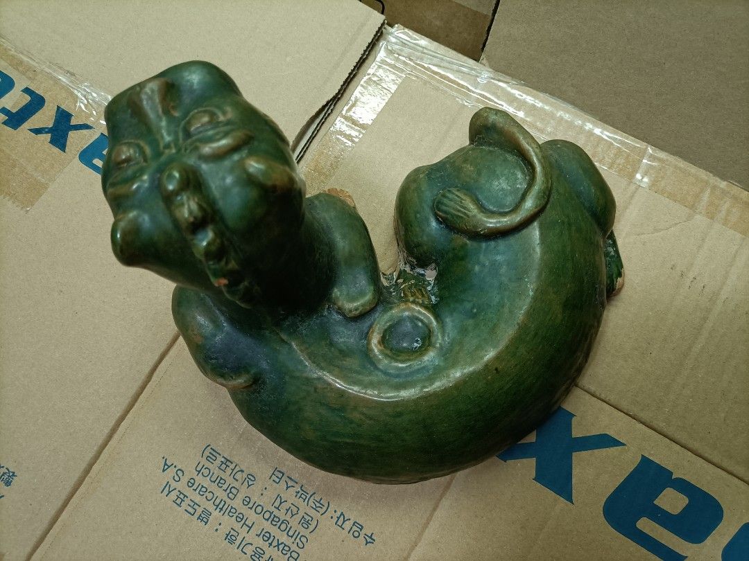 China Han dynasty green glazed ceramic pottery dog statue, Hobbies ...