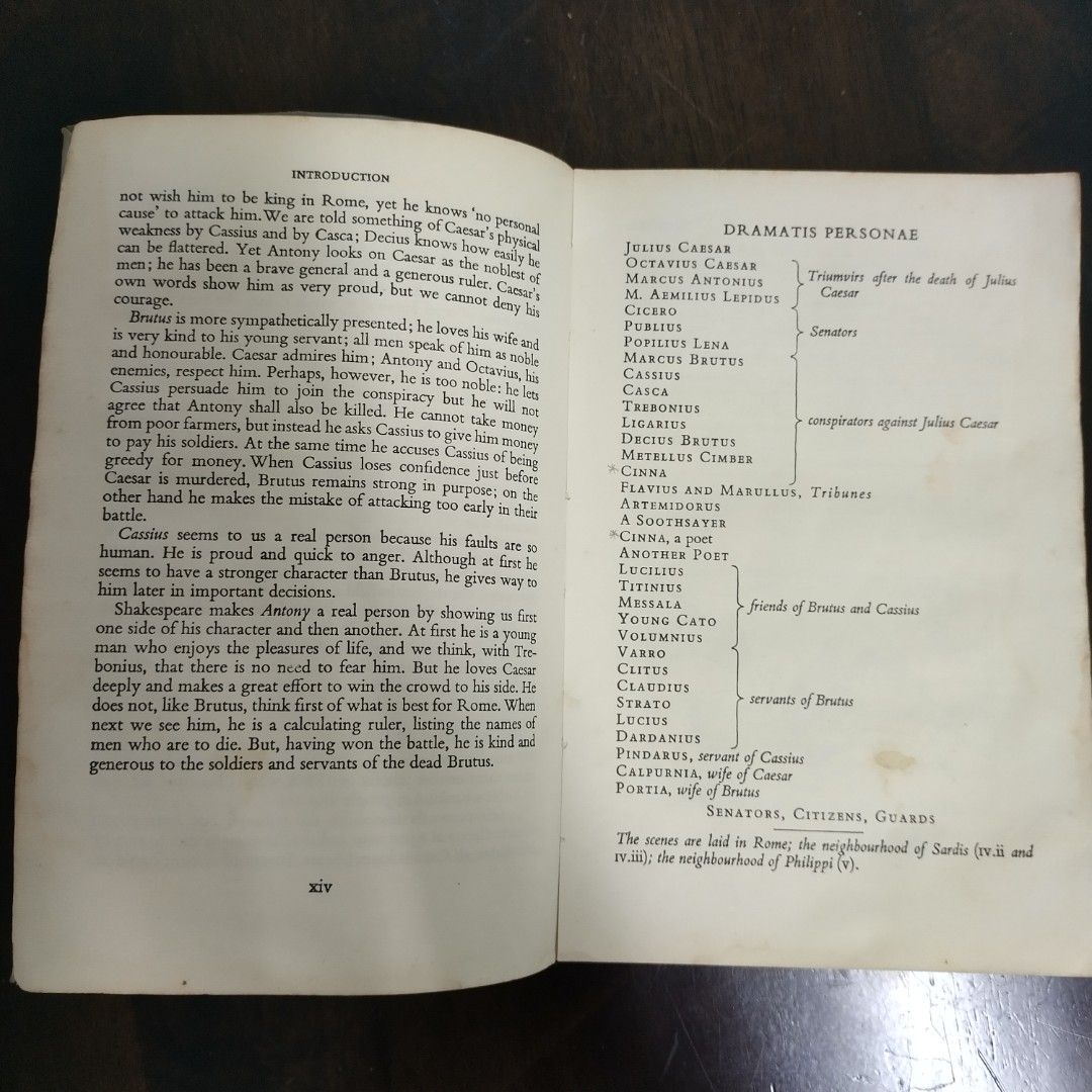 (ENG) JULIUS CAESAR, Hobbies & Toys, Books & Magazines, Textbooks on ...