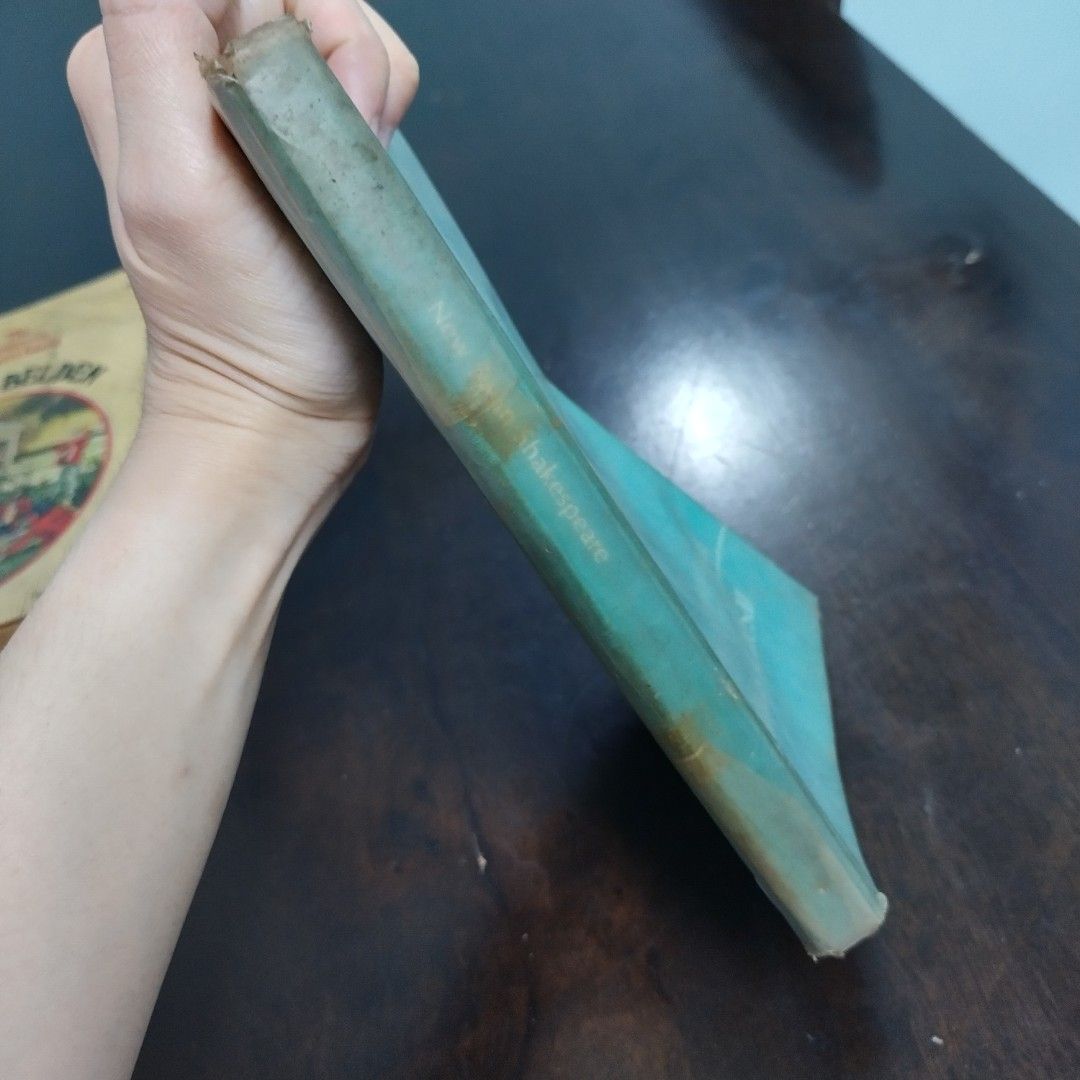 (ENG) JULIUS CAESAR, Hobbies & Toys, Books & Magazines, Textbooks on Carousell