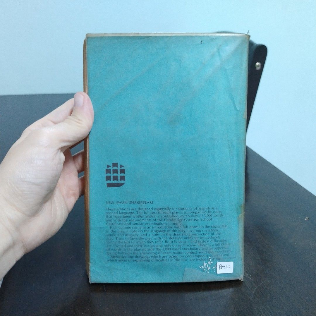 (ENG) JULIUS CAESAR, Hobbies & Toys, Books & Magazines, Textbooks on ...