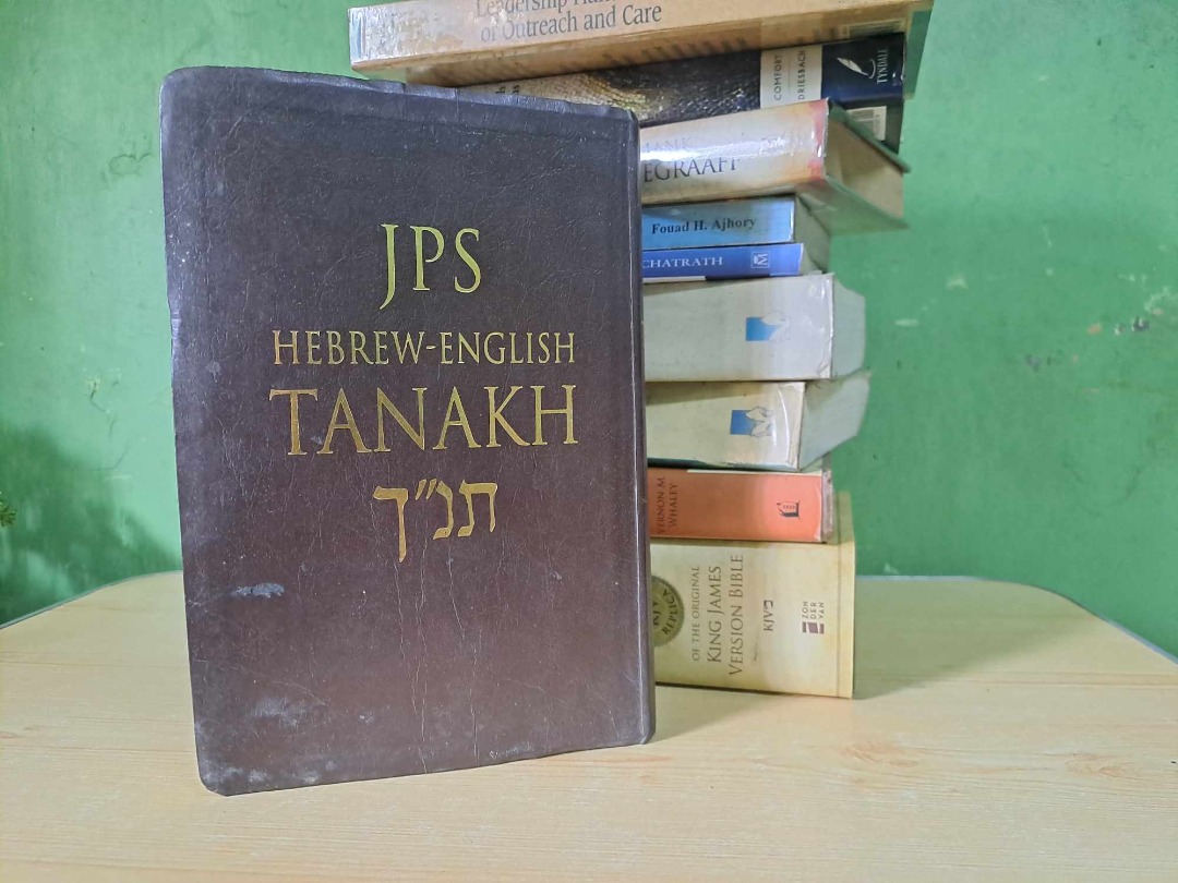 JPS Tanakh Bible, Hobbies & Toys, Books & Magazines, Religion Books on ...