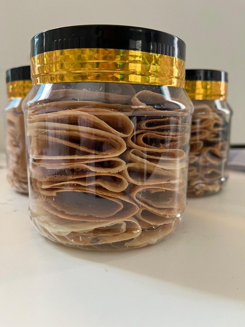 Kuih kapit crispy, Food & Drinks, Homemade Bakes on Carousell