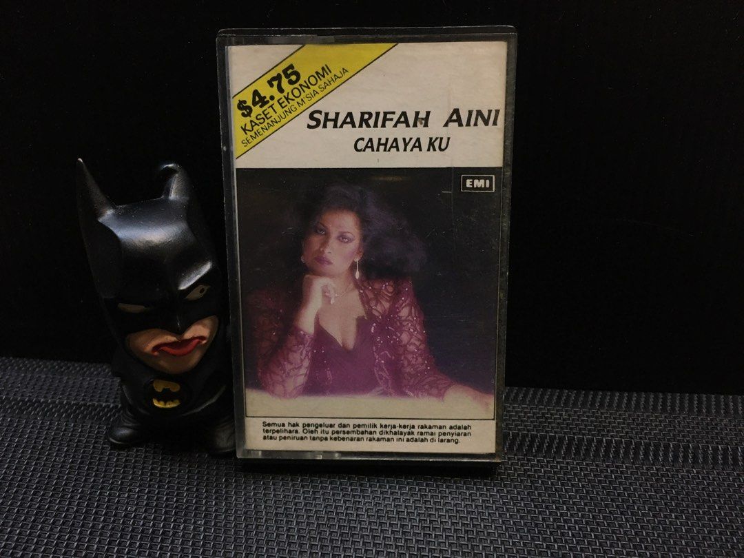 (Mal Cassette) Sharifah Aini kaset ( cahaya ku), Hobbies & Toys, Music & Media, CDs & DVDs on ...