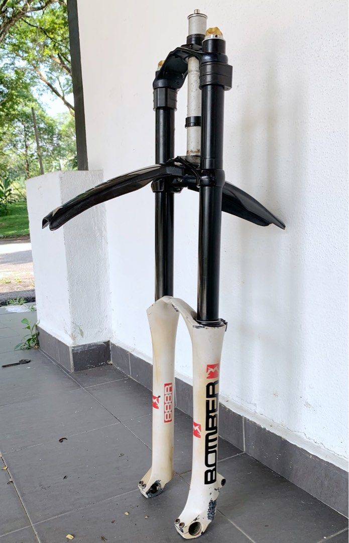 Marzocchi Bomber 888R Downhill Triple MTB Fork, Sports Equipment ...