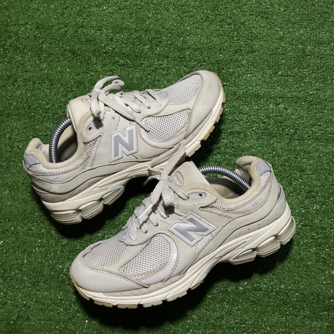 New Balance 2002R ivory, Women's Fashion, Footwear, Sneakers on Carousell