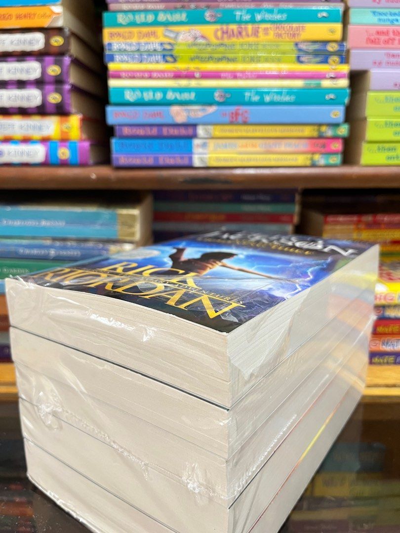 Percy Jackson and the Olympians Complete Collection, Hobbies & Toys ...