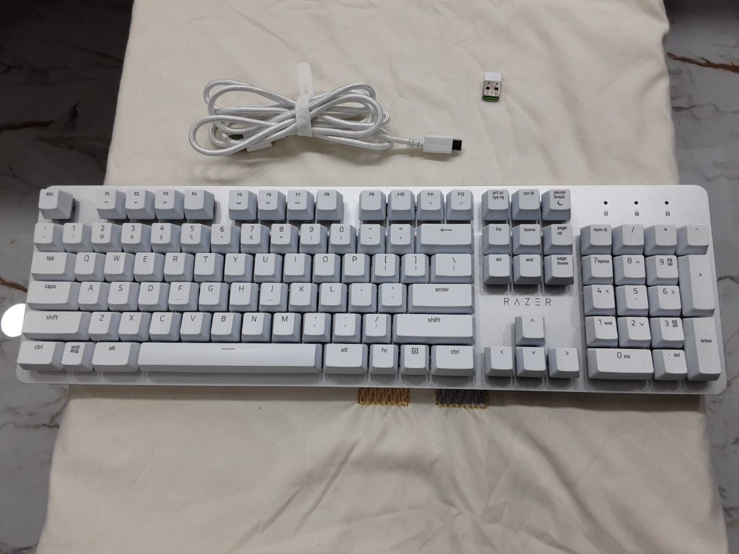 Razer Pro Type Ultra Wireless Mechanical Keyboard: Silent, Linear ...