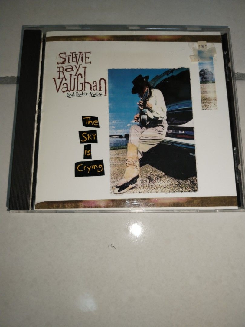 Stevie Ray Vaughan-the sky is crying, Hobbies & Toys, Music & Media ...