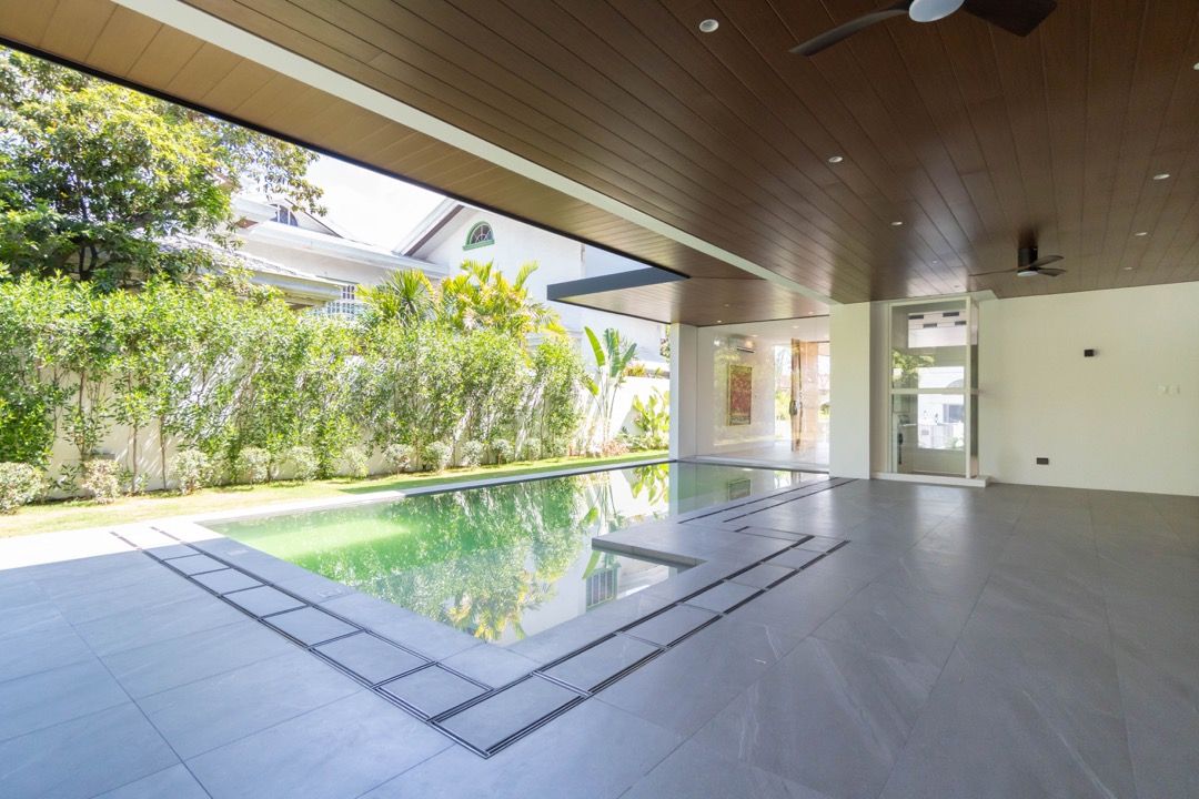 Ultra Modern Ayala Alabang House For Sale - 5 Bedroom House with Pool ...