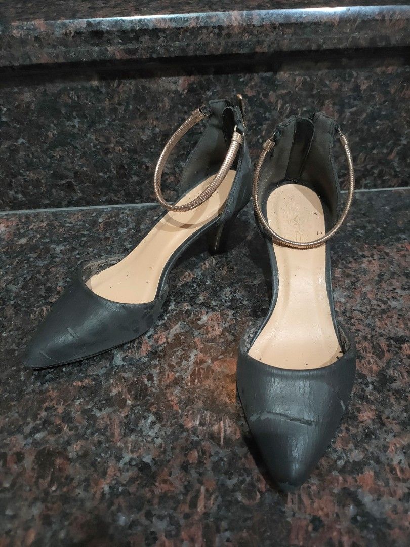 VNC heels, Fesyen Wanita, Sepatu di Carousell