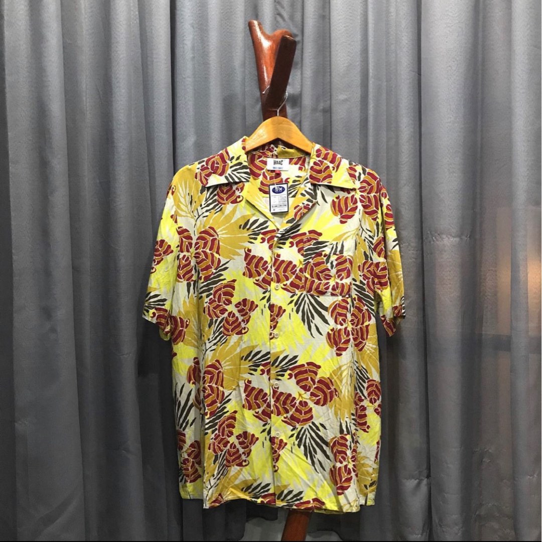 Waac X Daze dayz, Fesyen Pria, Pakaian , Atasan di Carousell