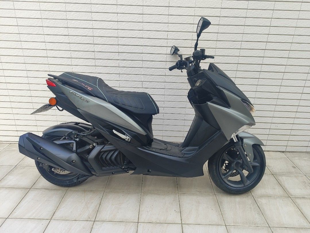 出售 山葉2020年 FORCE 155 可換車 可保固 舊車折抵車價 小改裝, 機車, 二手機車在旋轉拍賣