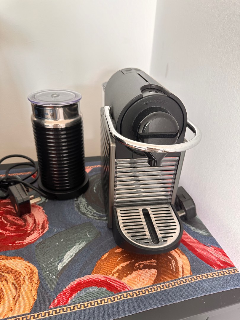 Nespresso Coffee ,milk frother machine and 2 cups with saucers , TV & Home Appliances, Kitchen ...