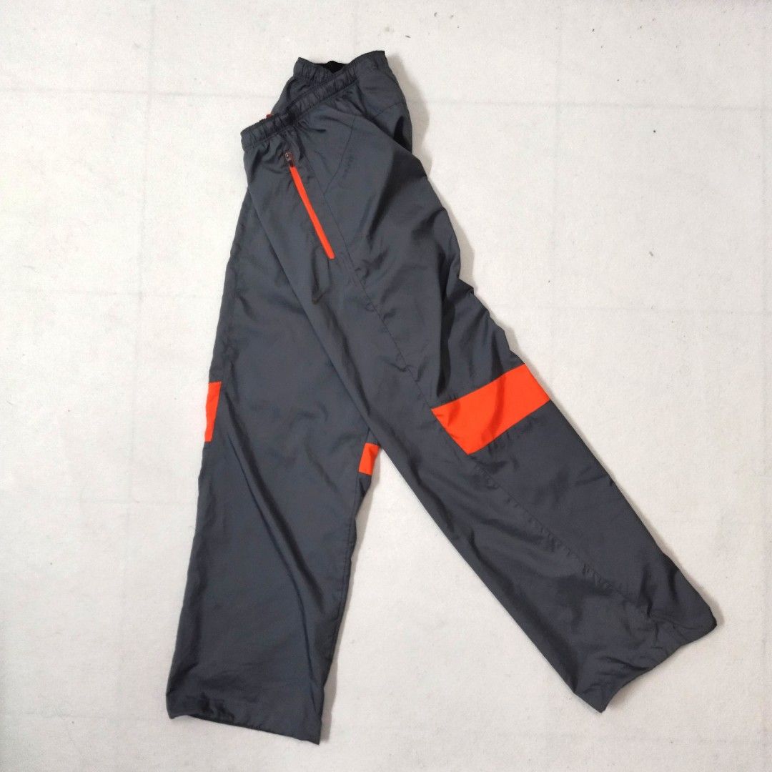 Nike trek pants, Men's Fashion, Bottoms, Trousers on Carousell