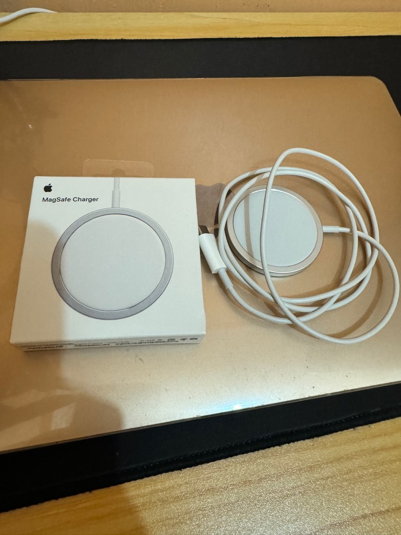 Original Apple Magsafe charger, Computers & Tech, Parts & Accessories ...