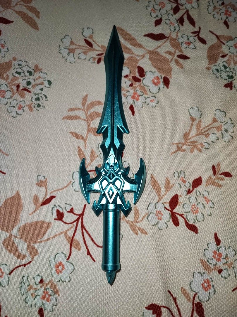 Pulpen pedang biru wrna hitam, Antik, Lainnya di Carousell