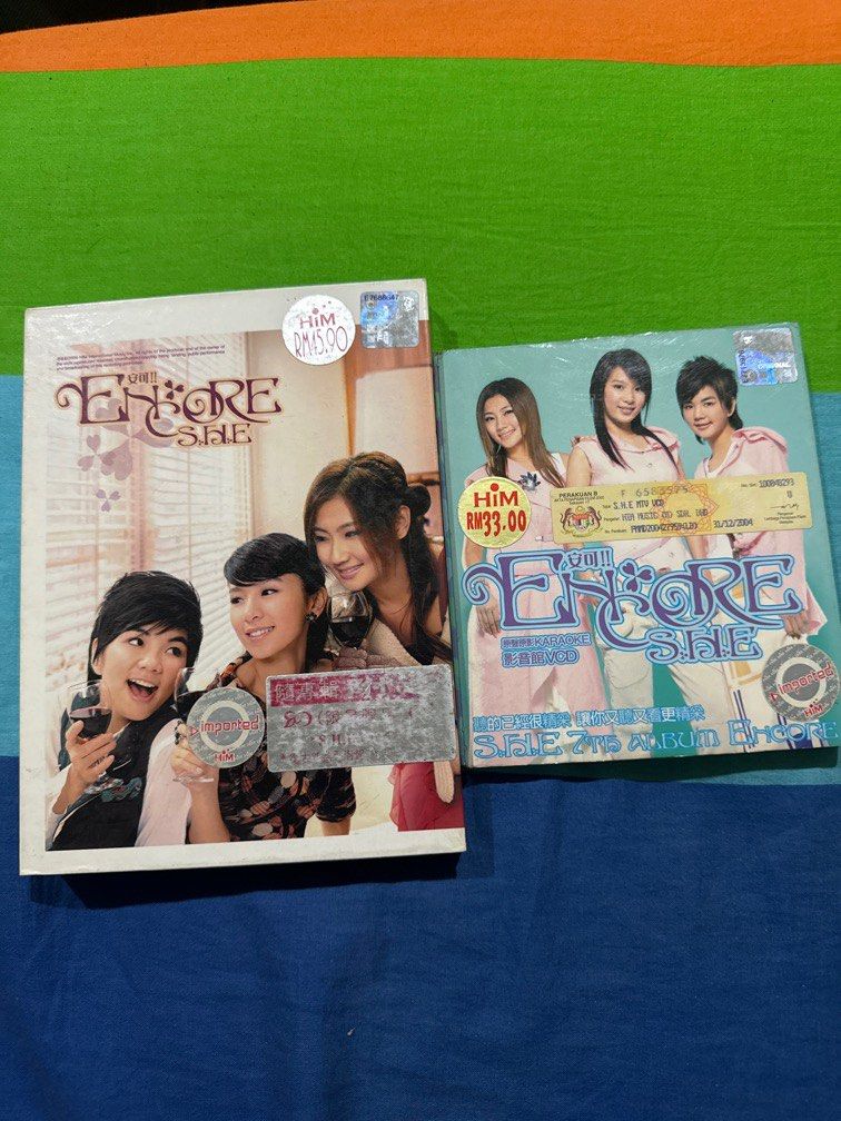 S.H.E ENCORE CD签名版+VCD, Hobbies & Toys, Music & Media, CDs & DVDs on ...