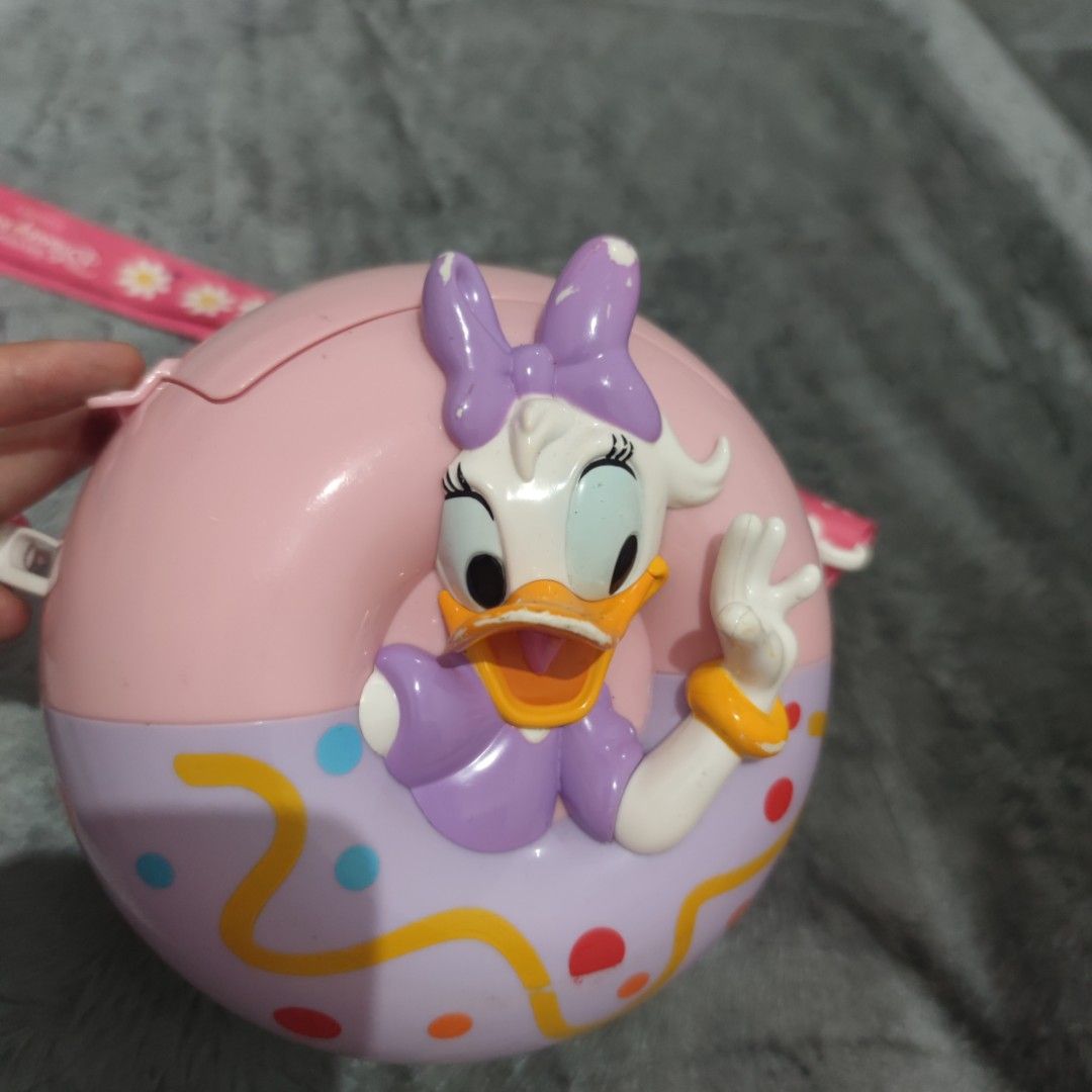 Tas ori disney resort daisy duck, Toys & Collectibles, Mainan di Carousell