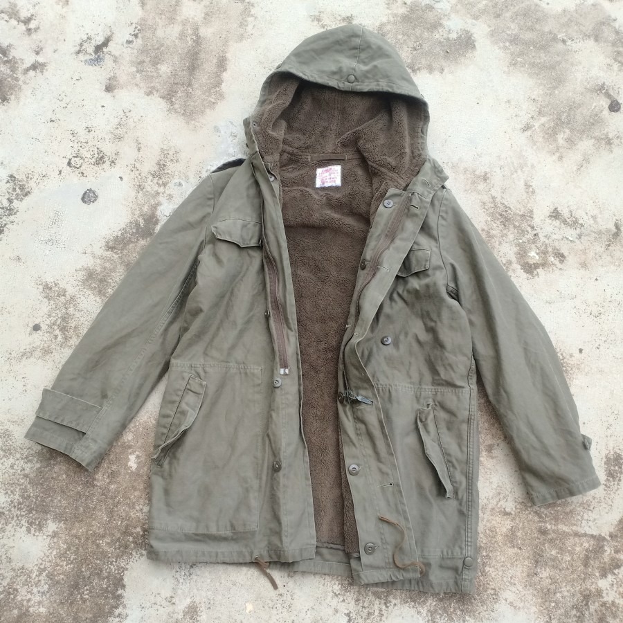 Vintage 1990 Jeans Express, Fesyen Pria, Pakaian , Baju Luaran di Carousell