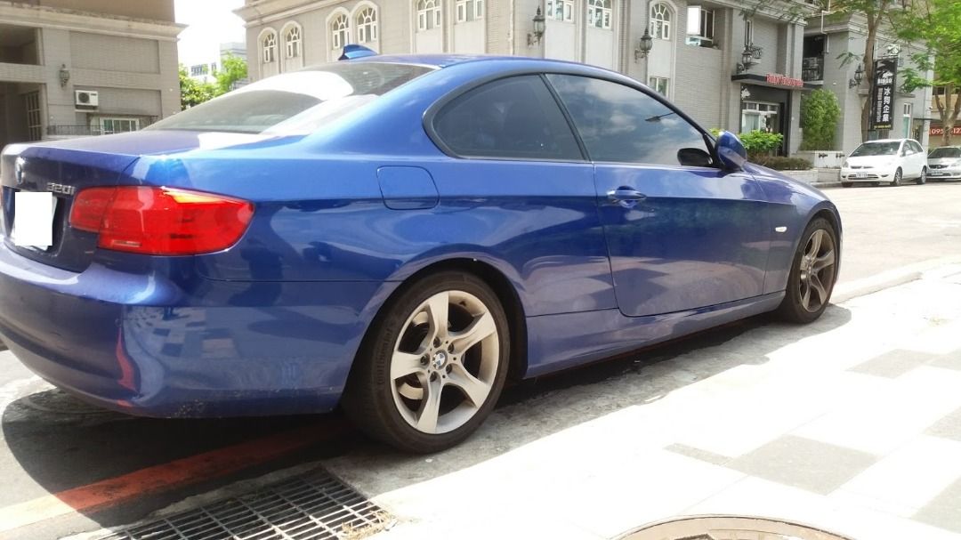 2010 BMW 320 藍色 跑八萬 雙門 轎跑 專賣 一手 自用 進口 國產 四門 五門 掀背 轎車 休旅車, 汽車, 汽車出售在旋轉拍賣