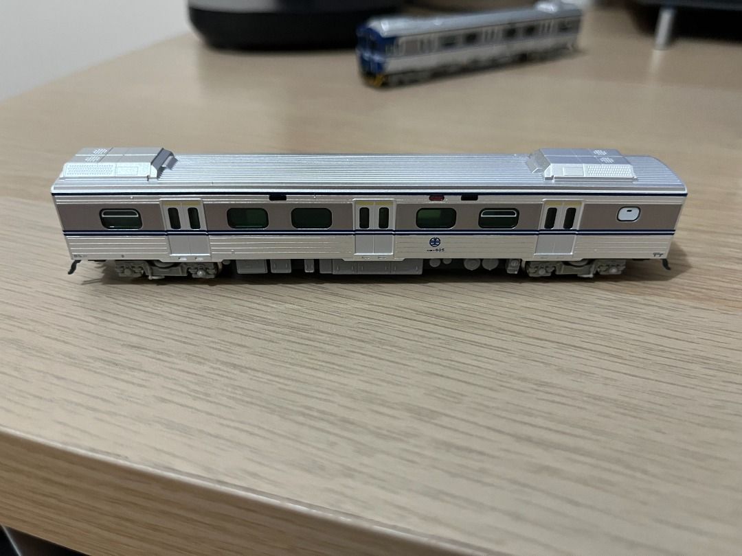 [全新] 三鶯重工 (Sanying) 台鐵 EMU600 無階化 4 輛基本組 連 Tomix S140 路軌 8 條, 興趣及遊戲, 玩具 & 遊戲類 - Carousell