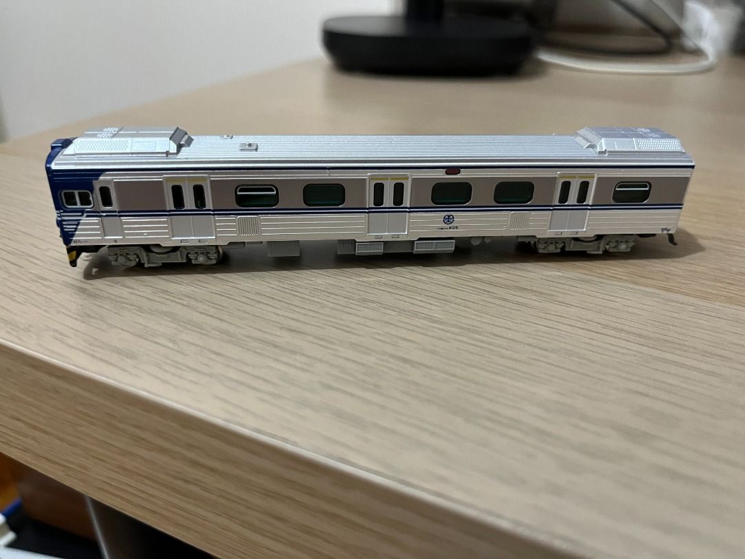 [全新] 三鶯重工 (Sanying) 台鐵 EMU600 無階化 4 輛基本組 連 Tomix S140 路軌 8 條, 興趣及遊戲, 玩具 & 遊戲類 - Carousell