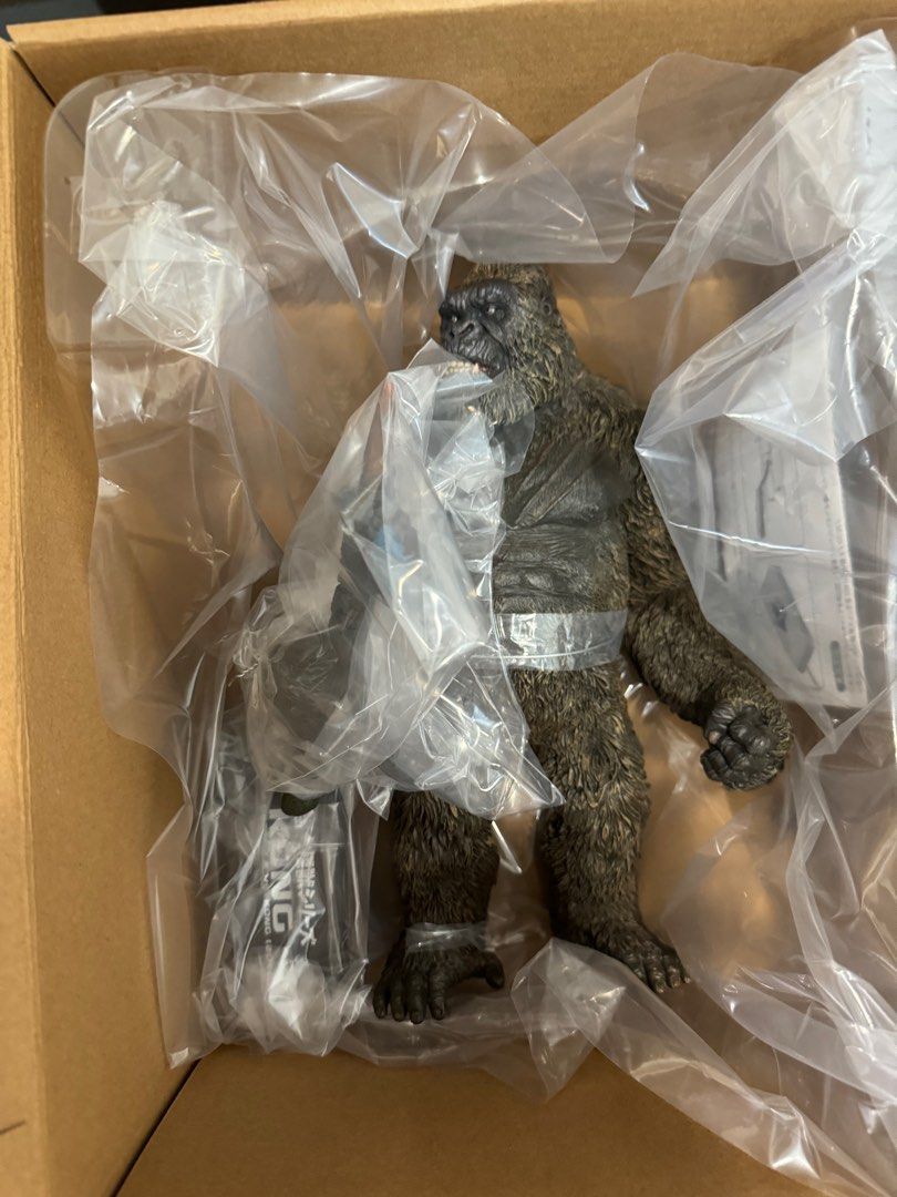 全新 發光版 xplus Godzilla vs Kong 2021 哥斯拉 對 金剛 x 2024 新帝國, 興趣及遊戲, 玩具 & 遊戲類 ...