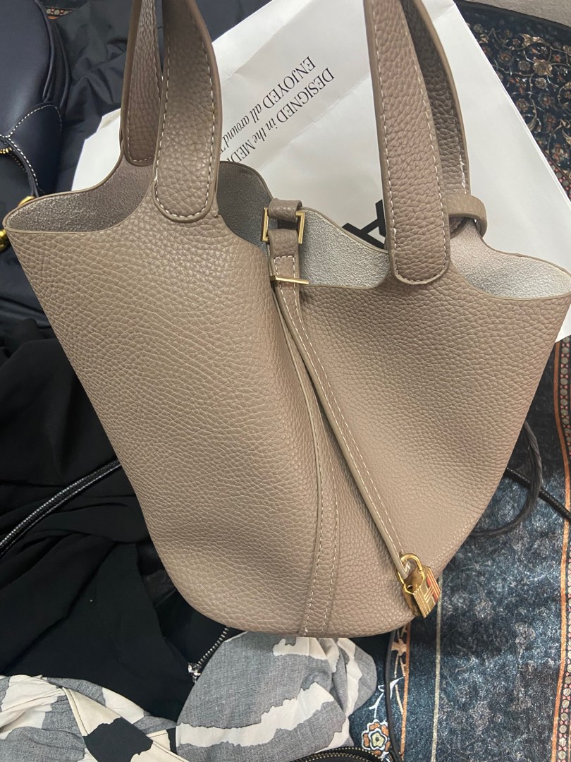 Bucket Bag, Women's Fashion, Bags & Wallets, Tote Bags on Carousell