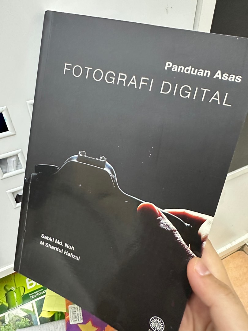 Buku Asas Fotografi, Hobbies & Toys, Books & Magazines, Textbooks on ...