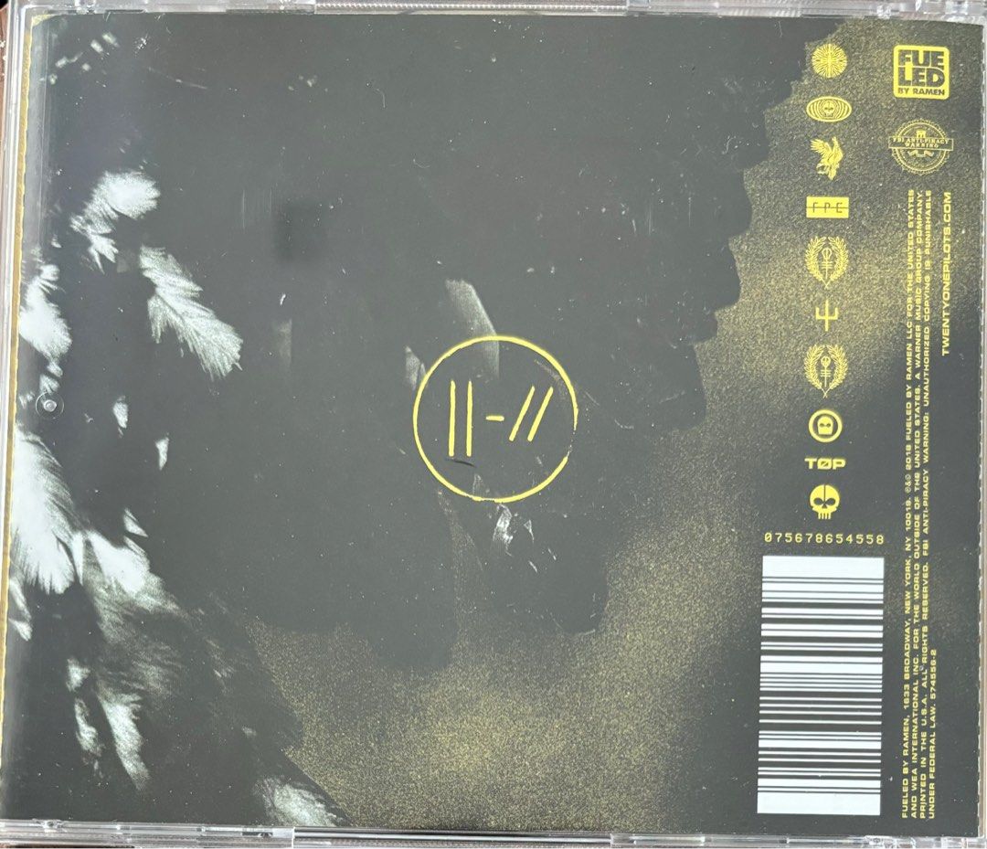 CD: indie, rock - Twenty One Pilots Trench US Edition, Hobbies & Toys ...