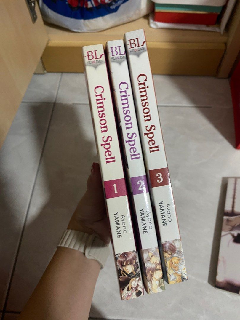 Crimson Spell EN manga Books 1 - 3, Hobbies & Toys, Books & Magazines ...