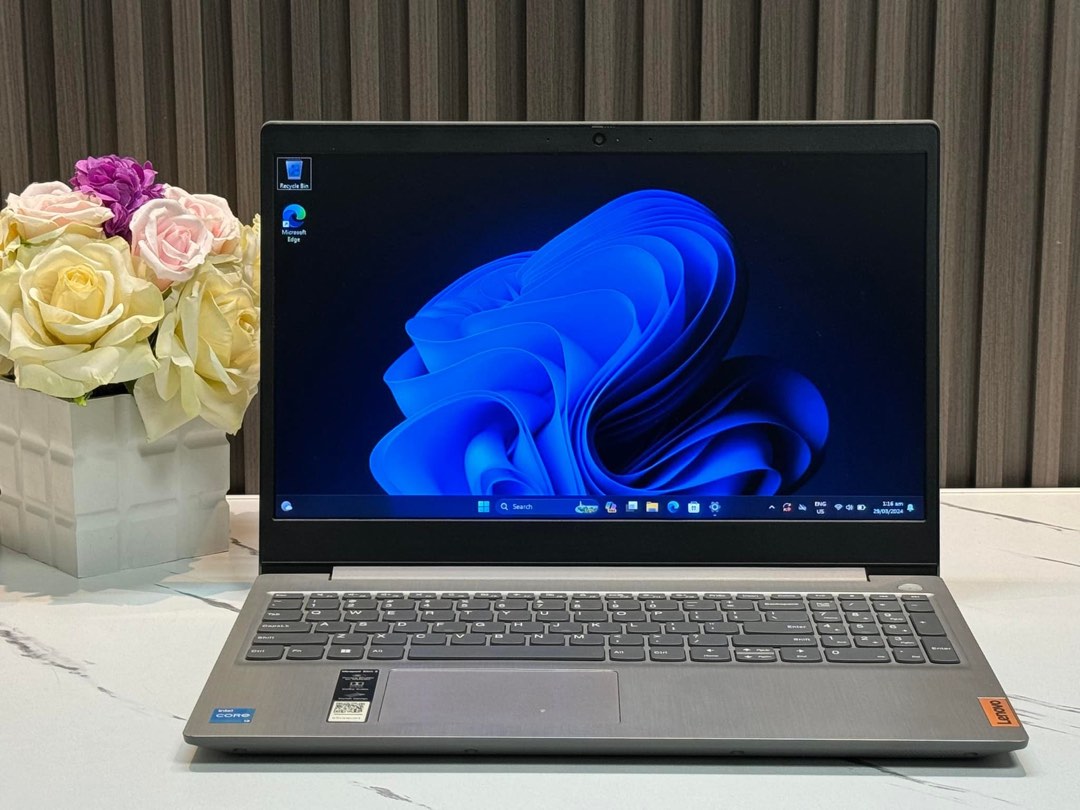 Lenovo ideapad Slim 3 81X8 Core i3 11th Gen 8GB RAM 256GB SSD, Intel ...