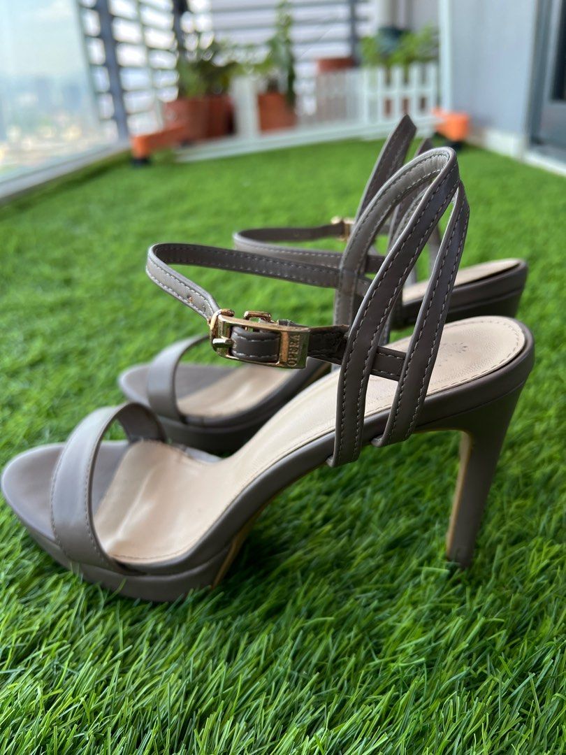 Opera high heels, Women's Fashion, Footwear, Heels on Carousell