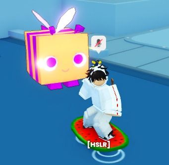 PET SIMULATOR 99 - RAINBOW HUGE BEE, Video Gaming, Gaming Accessories ...