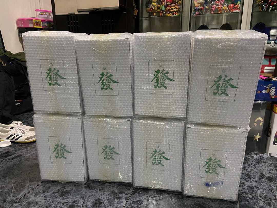 Physical stock 400/100% mahjong bearbrick chengdu be@rbrick, Hobbies ...